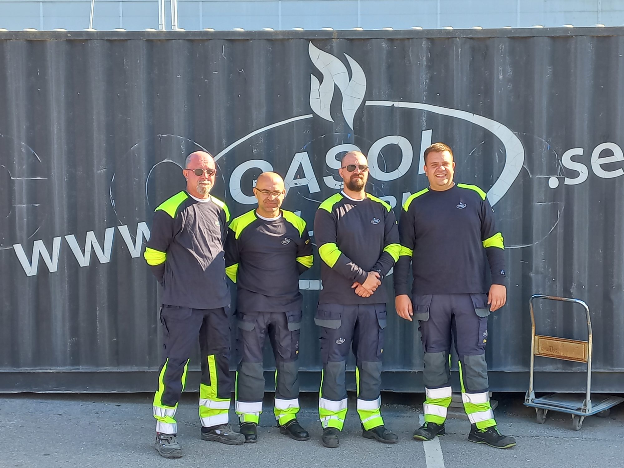 Stockholm, Jordbro | Gasolfyllarna